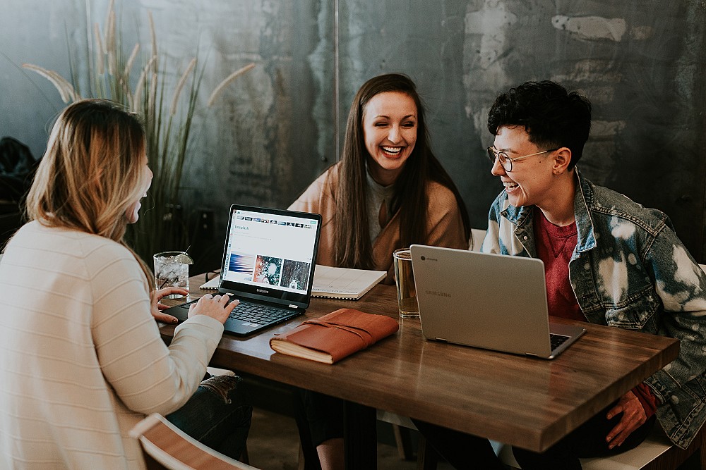 Understanding the Roles: Executive Director vs CEO in UK Companies
